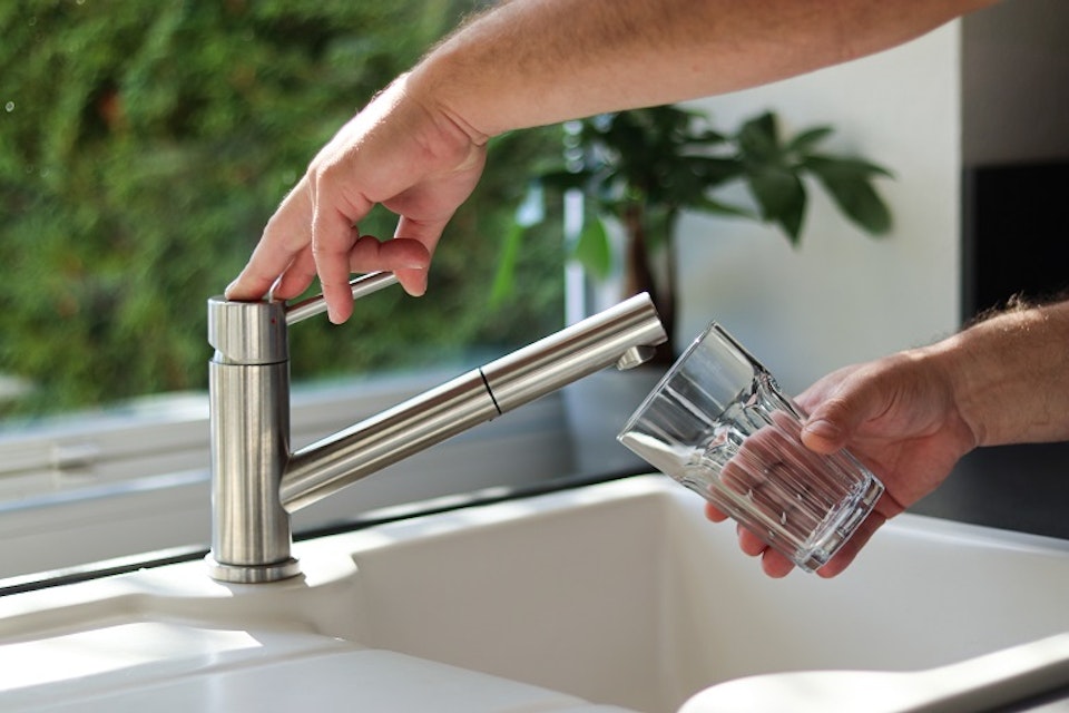 Depuratore acqua osmosi inversa: come funziona e vantaggi | VIVI energia